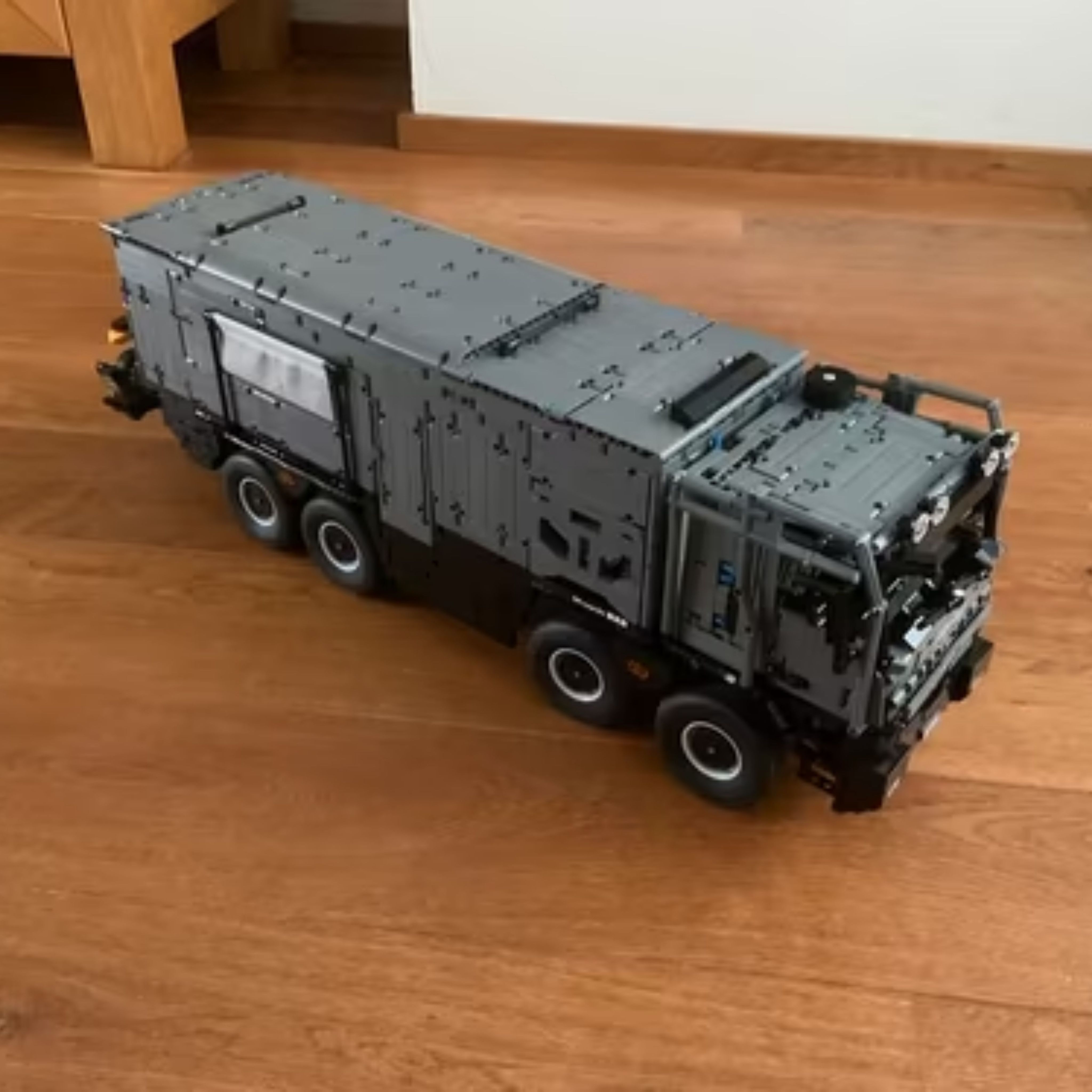 (With Engine) technic Moblie Home MAN RV Off Road 8x8 supercar assembly ...