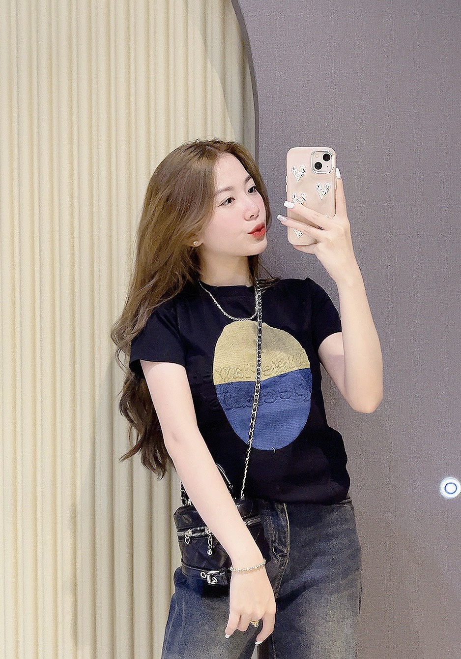 Phom HOM women's short-sleeved T-shirt with embossed lettering (Huge ...