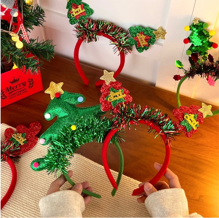 Christmas manes, hairbands, Santa Claus manes, reindeer, pine trees ...