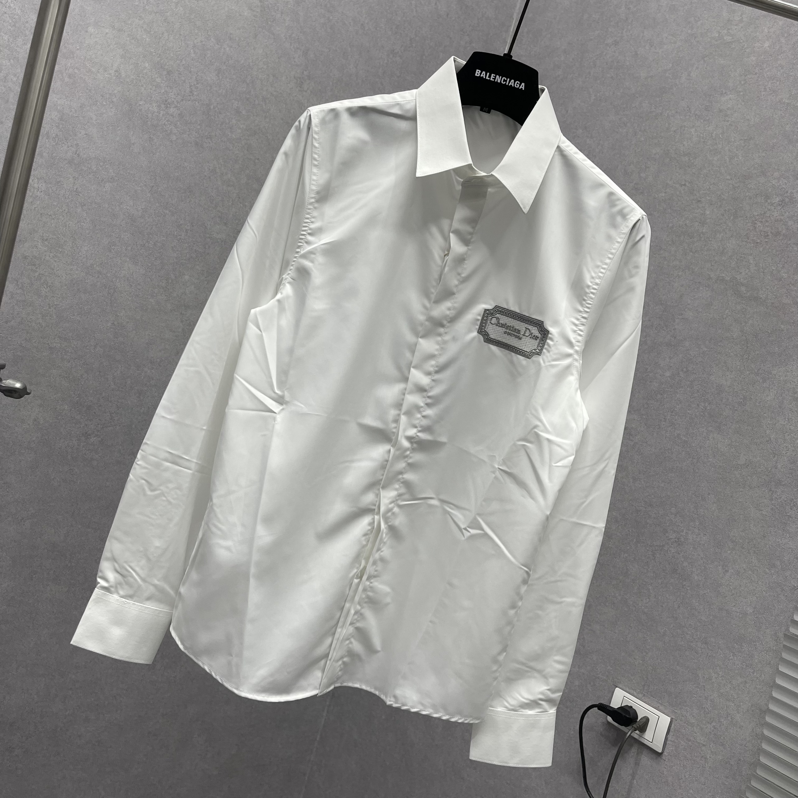Men's long-sleeved white CD shirt in plain candle silk fabric ...