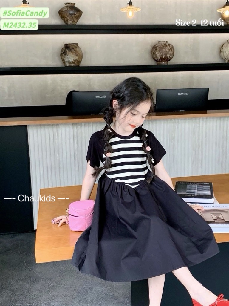 Girl's dress with round neck and flared sleeves for girls from 8kg to ...