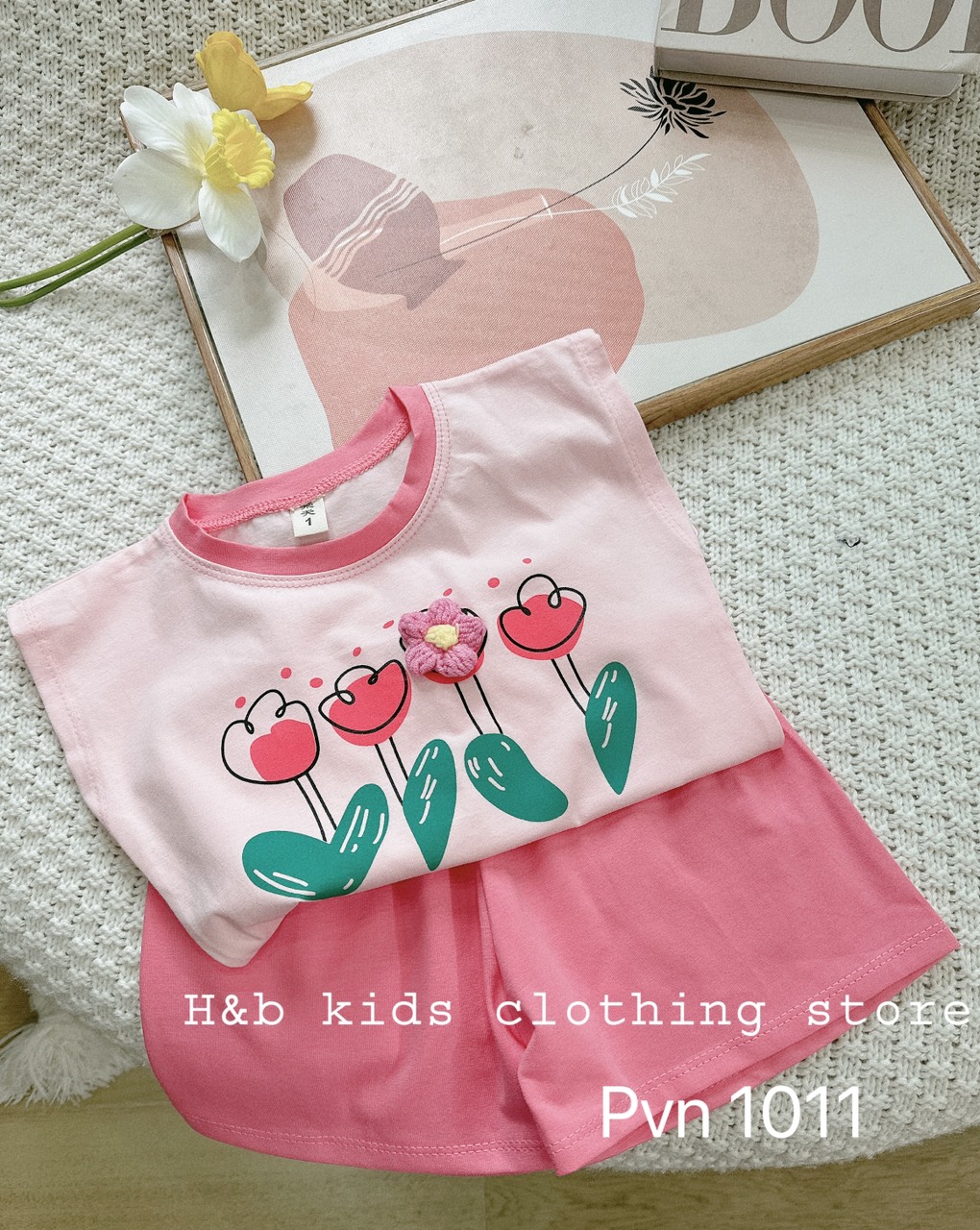 Baby girl clothes set - Baby girl outfit with round neck and mussel ...