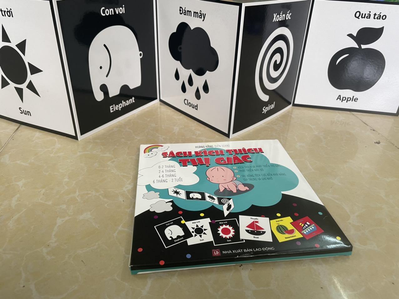 Visual stimulating paintings with 4 themes for children to develop ...