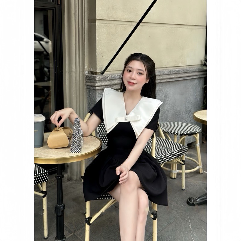 Lady dress with puffy shape and ladylike bow, cut-out waist, short ...