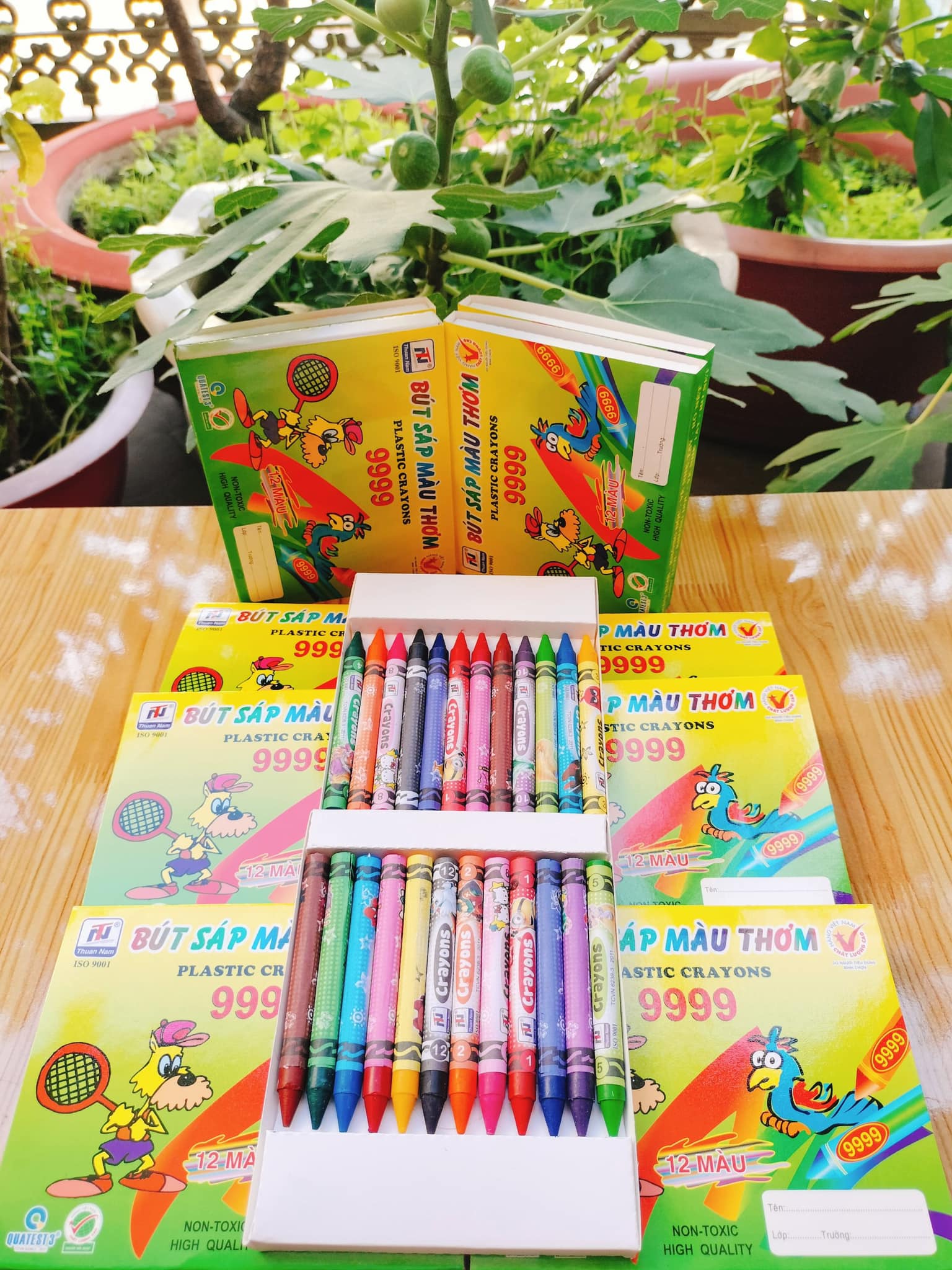 12-color Crayon Box For Children To Practice Coloring And Drawing ...