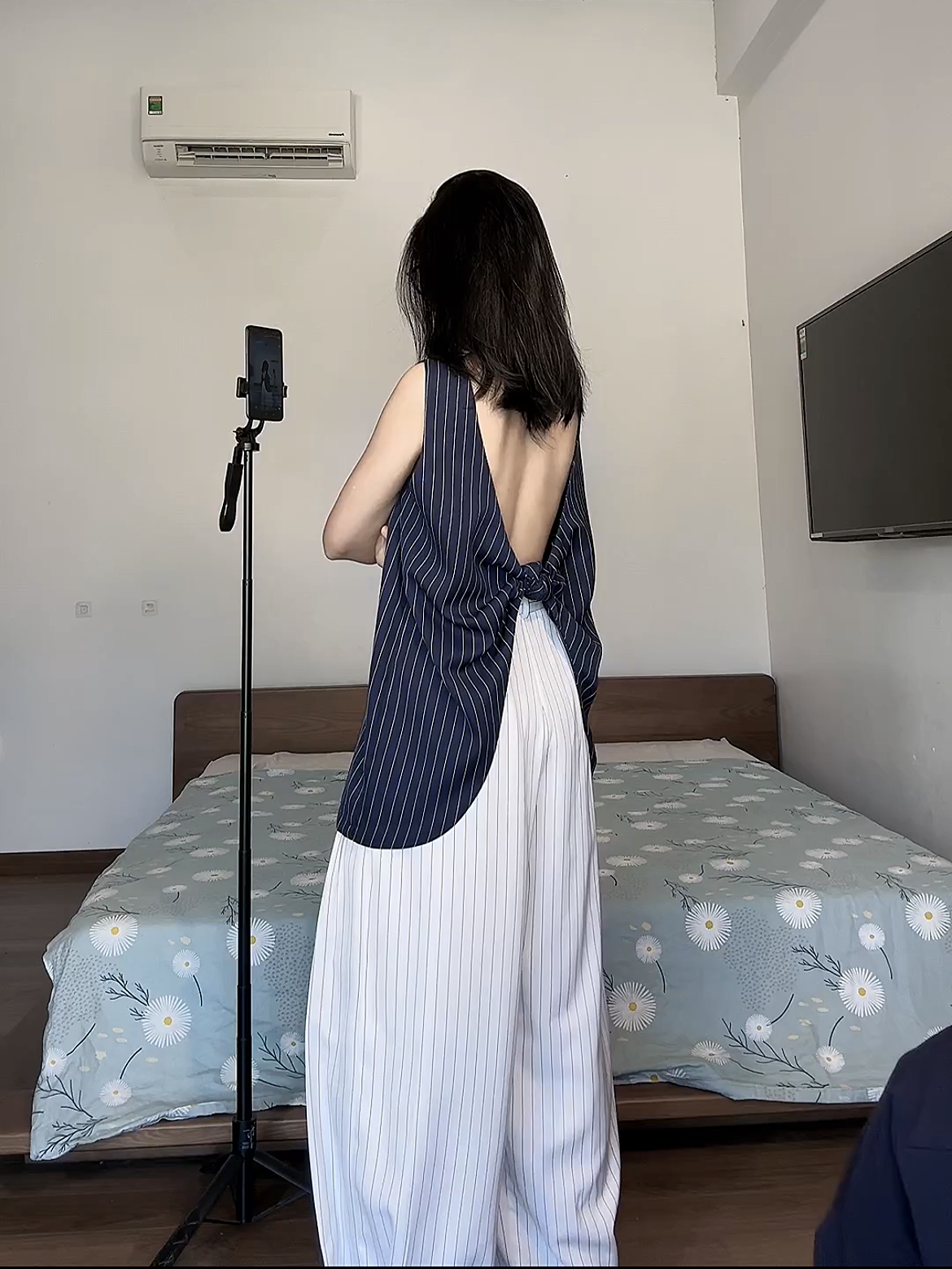 Boom tube pants with one side pleats - QBOOM | Shopee Malaysia