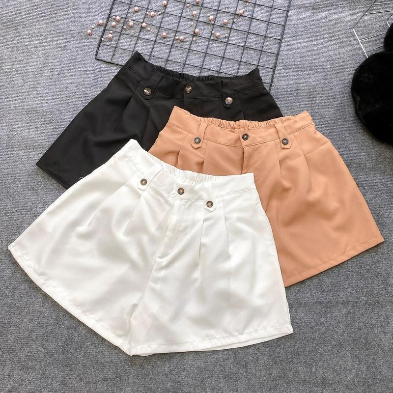Big size women'sShorts with high waist, elastic waist, puffy pleats and ...