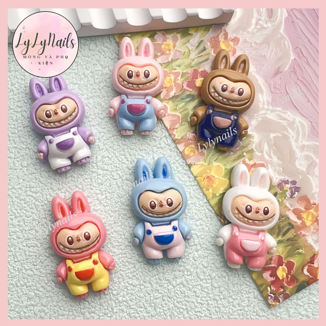 Lyly Super cute Labubu model set of 6 mounted on cars, motorbikes, car ...
