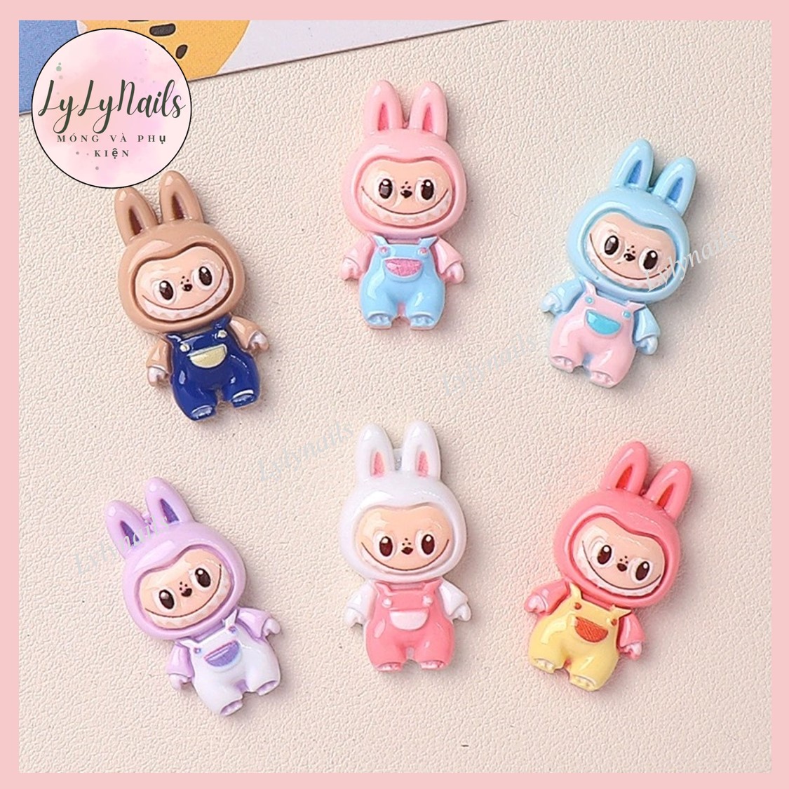 Lyly Super cute Labubu model set of 6 mounted on cars, motorbikes, car ...