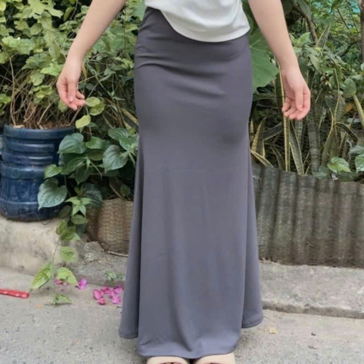 Big size long fishtail skirt, body hugging, comfortable and stretchy ...