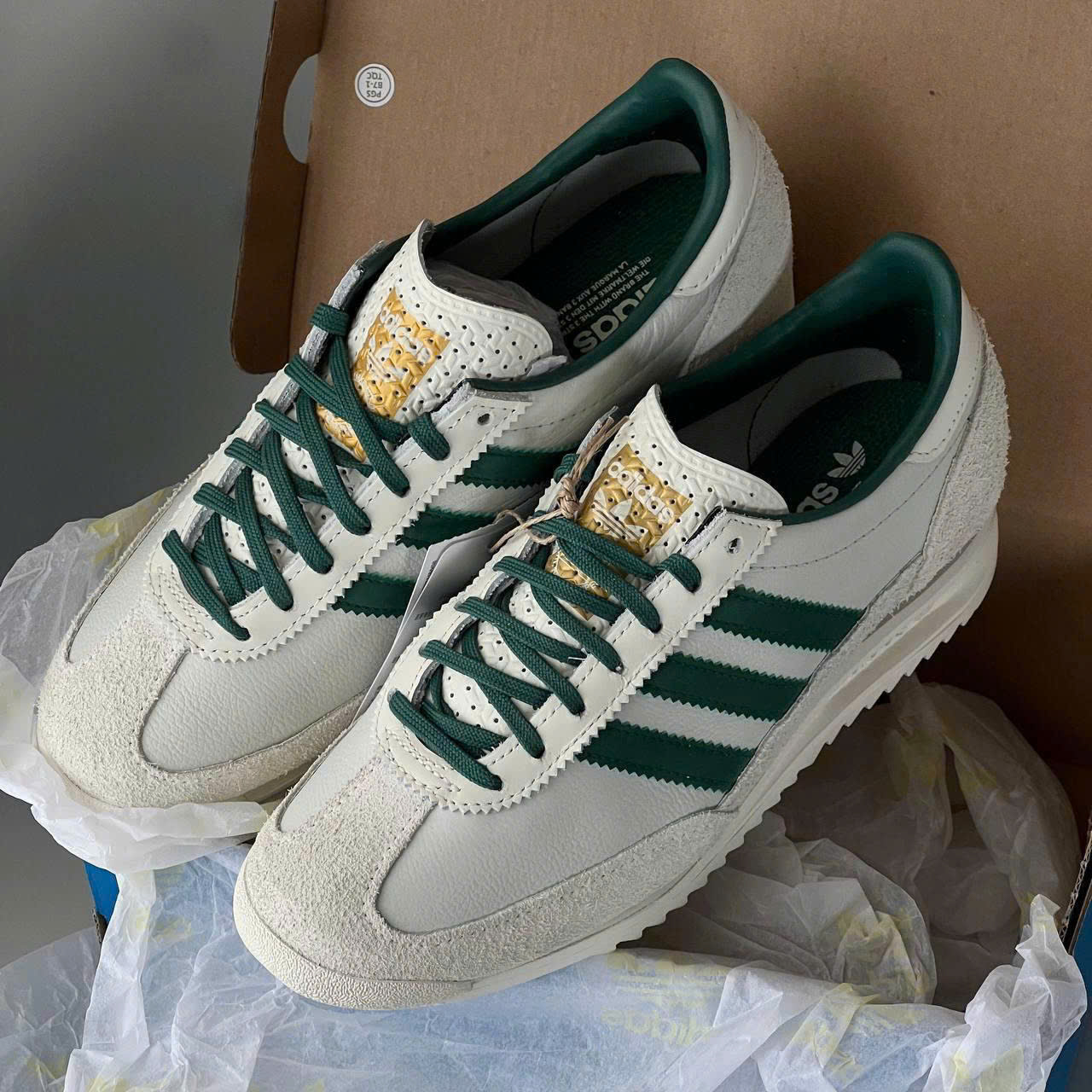 [GENUINE] Adidas SL 72 OG Off White Collegiate Green IF1940 Sneakers ...