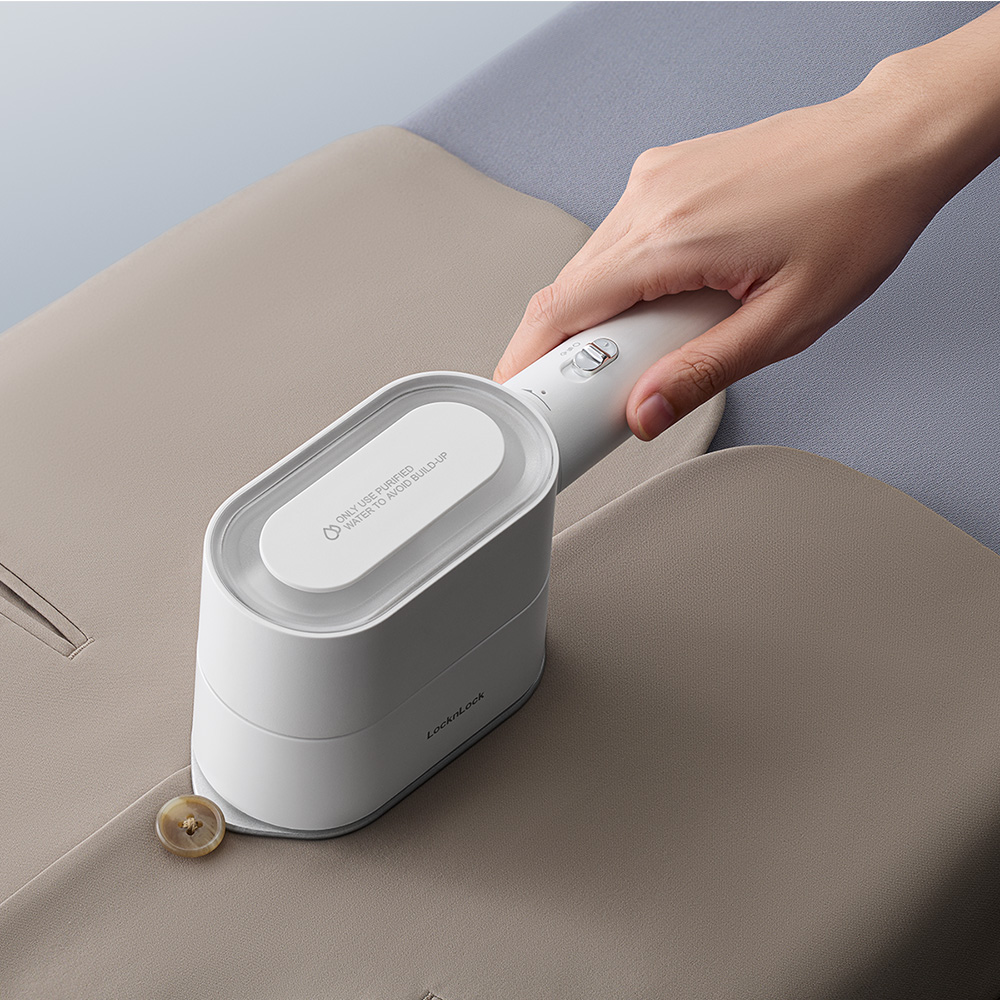 LocknLock Rotating steam iron 80ml ENI282WHT | Shopee Malaysia