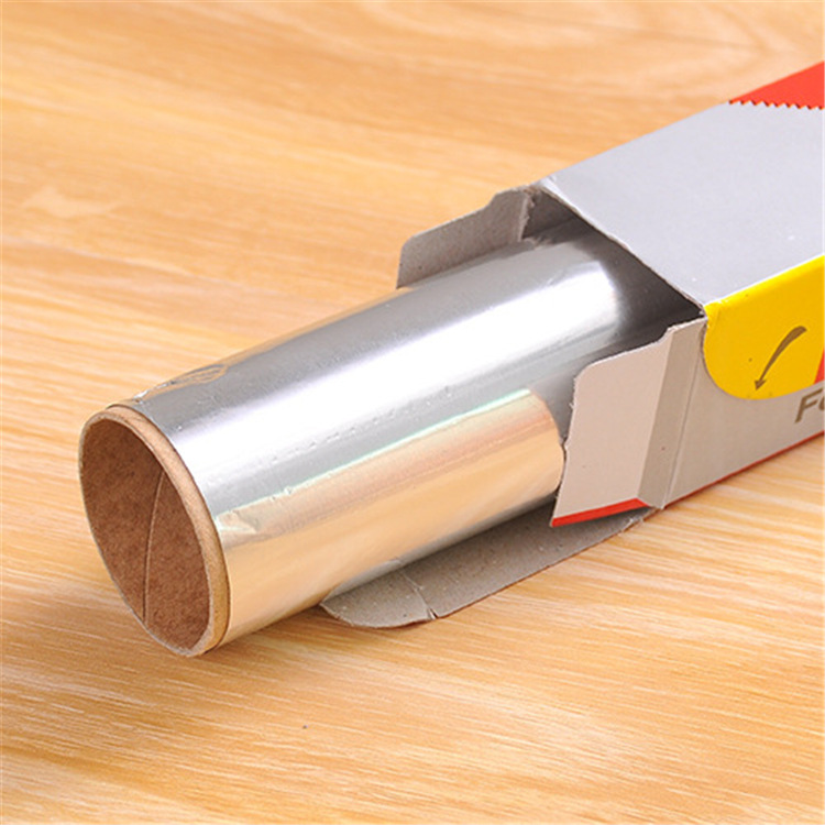 Roll of thick, disposable, high-temperature-resistant foil for baked ...