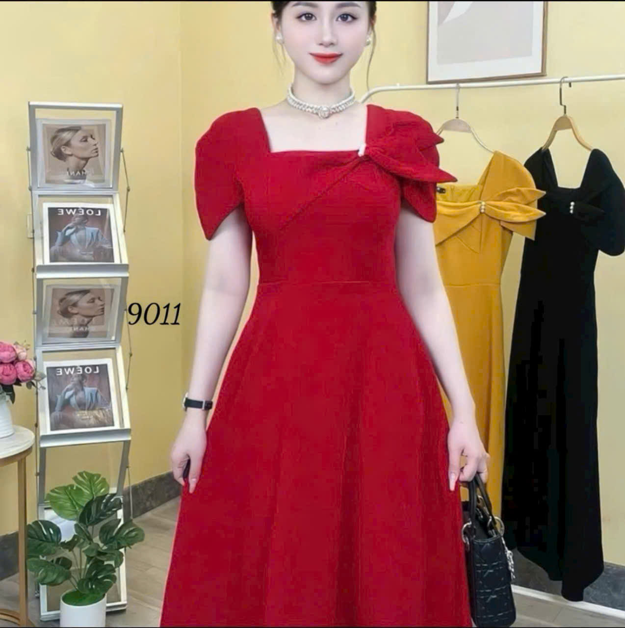 Designed DRESS, DAMN PARTY DRESS WITH SHORT SLEEVES WITH BOTTOM IN COLD ...
