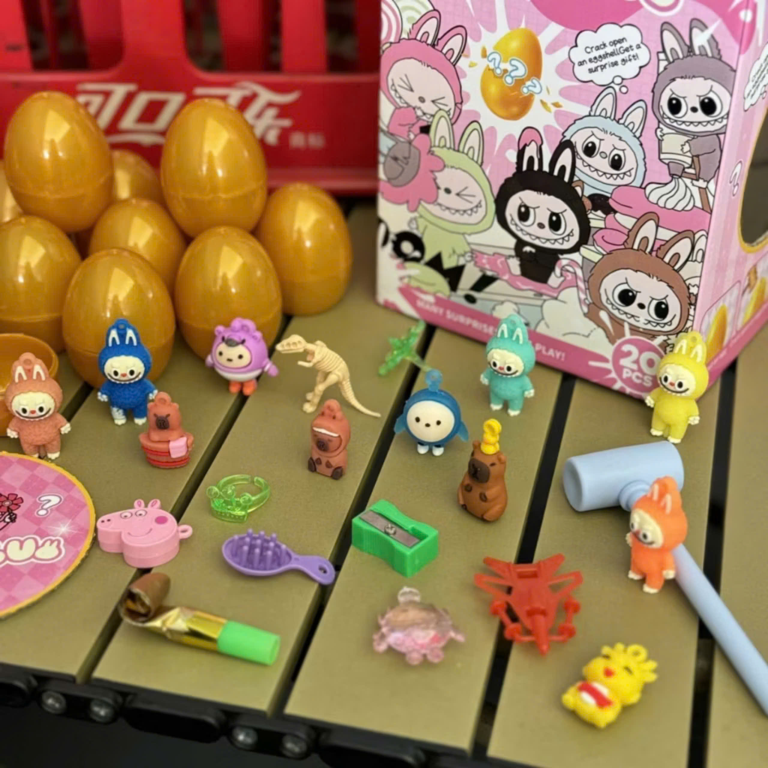 Kuromi labubu capybara blindbox egg beater box creates a surprise for ...