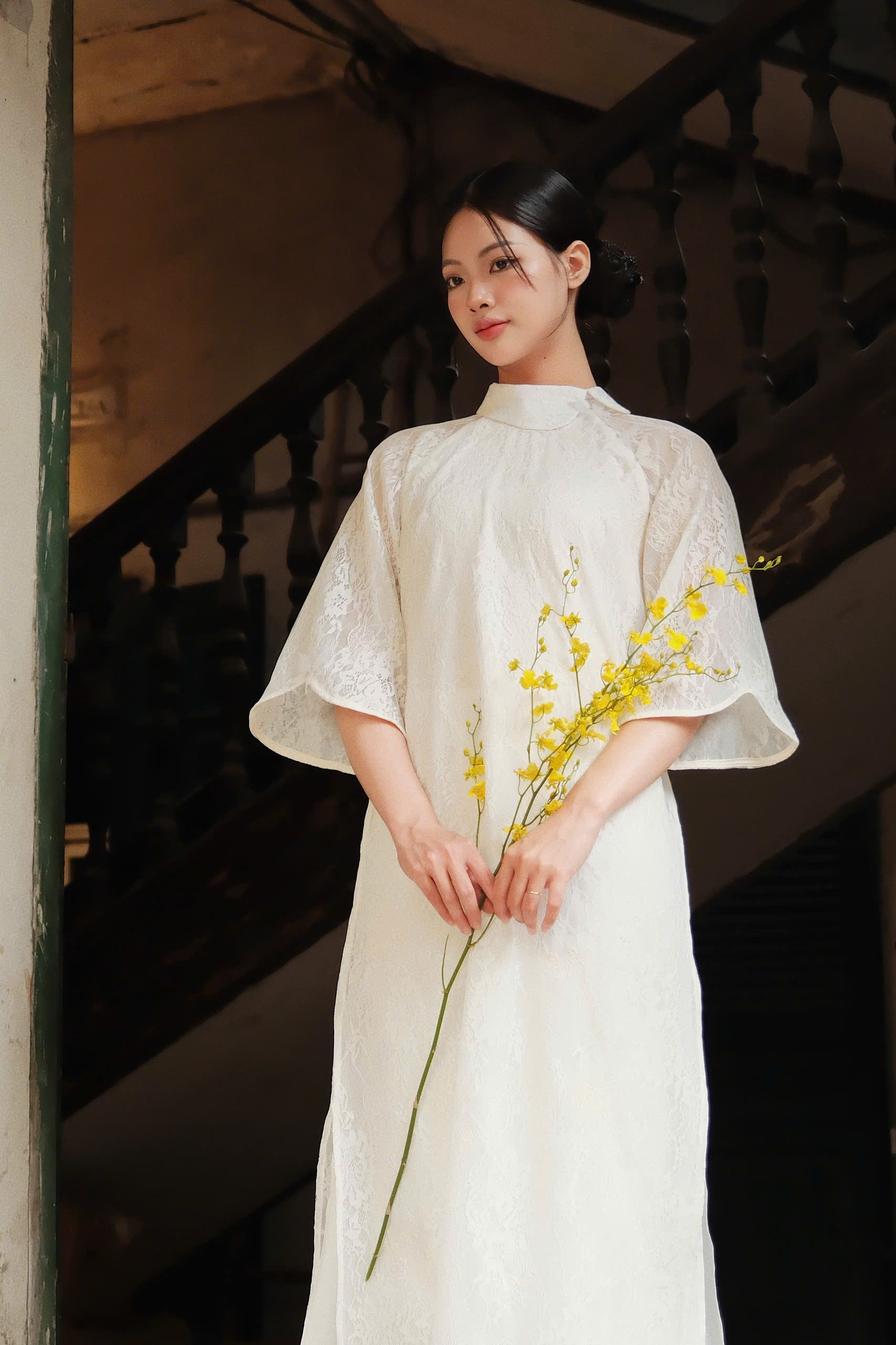 Germe GERME GERME | Design Mong Diep Ao Dai with embroidered lace ...