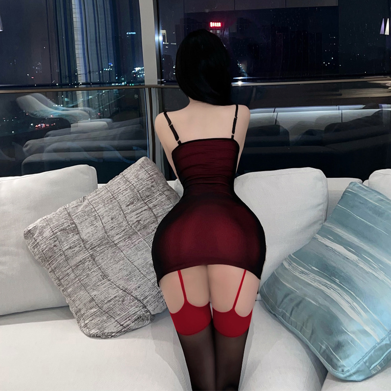 Body-hugging nightgown, smooth and sexy, hot girl dress with 2 straps and slits for going out to ...