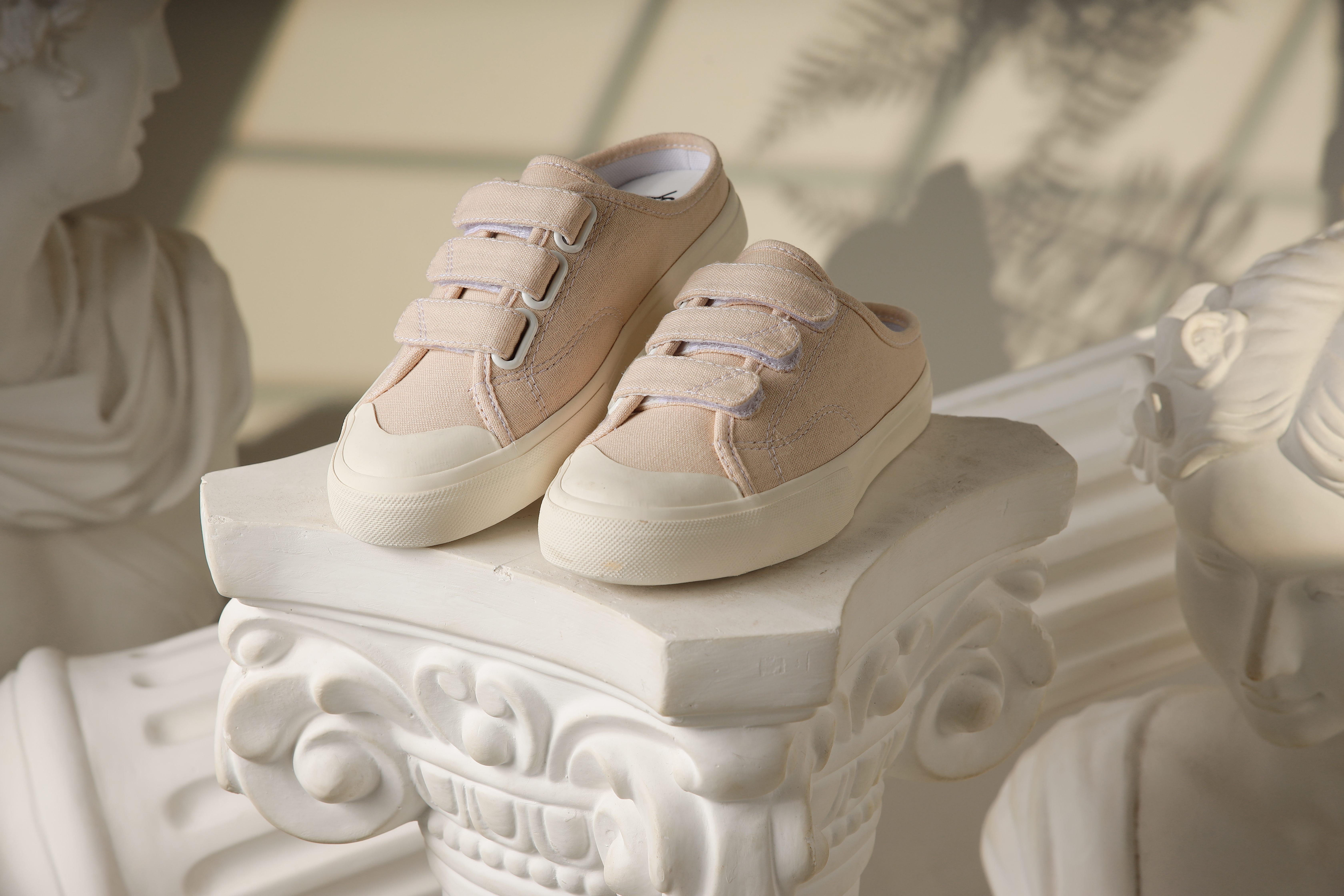 Zoe Hazelnut Macaron (New Item) | Shopee Malaysia