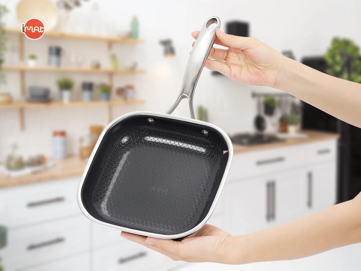 Imat Hybrid 20cm square frying pan with black Ceramic non-stick coating ...