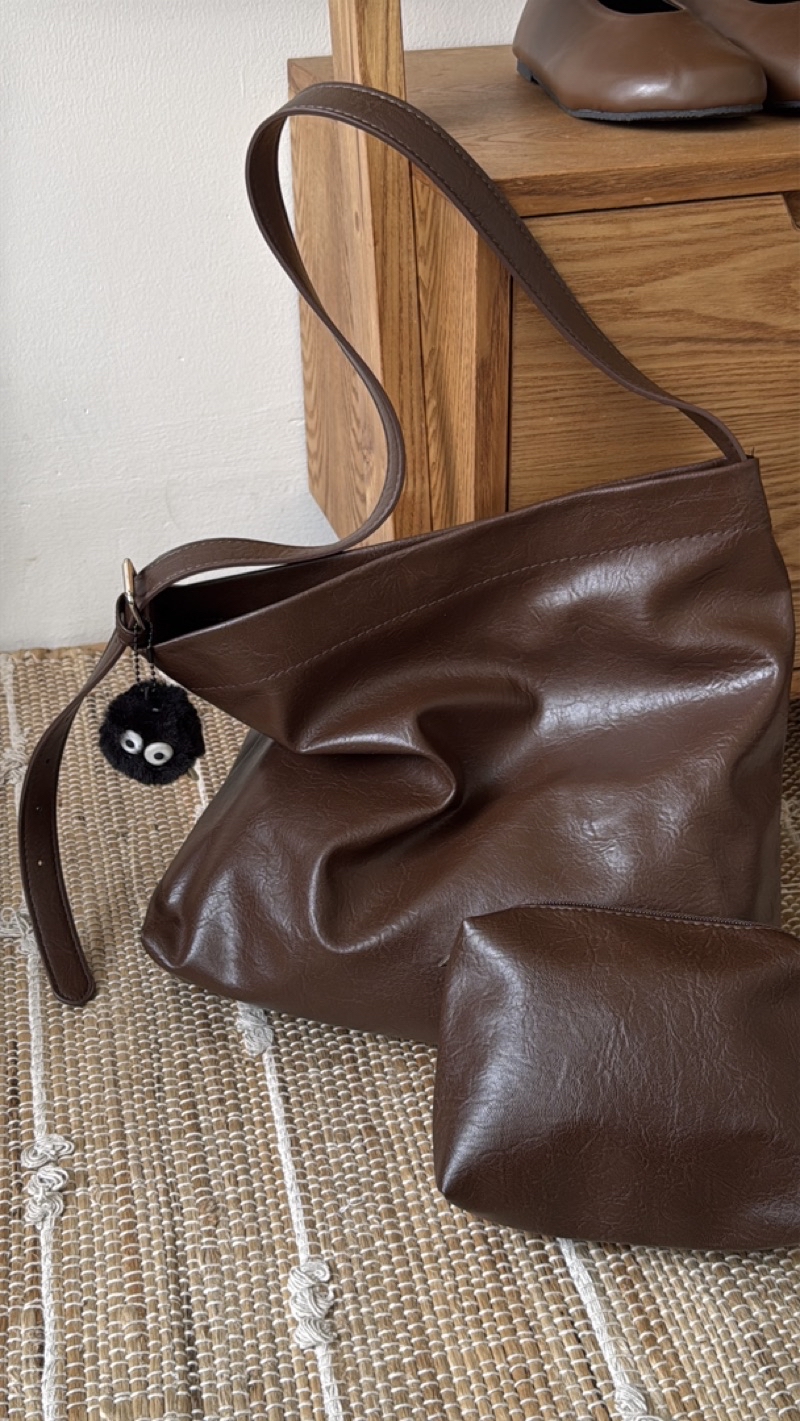 [ Free Charm & Leather Pouch ] AOGI xideマギ Basic Leather Tote - AOGI ...