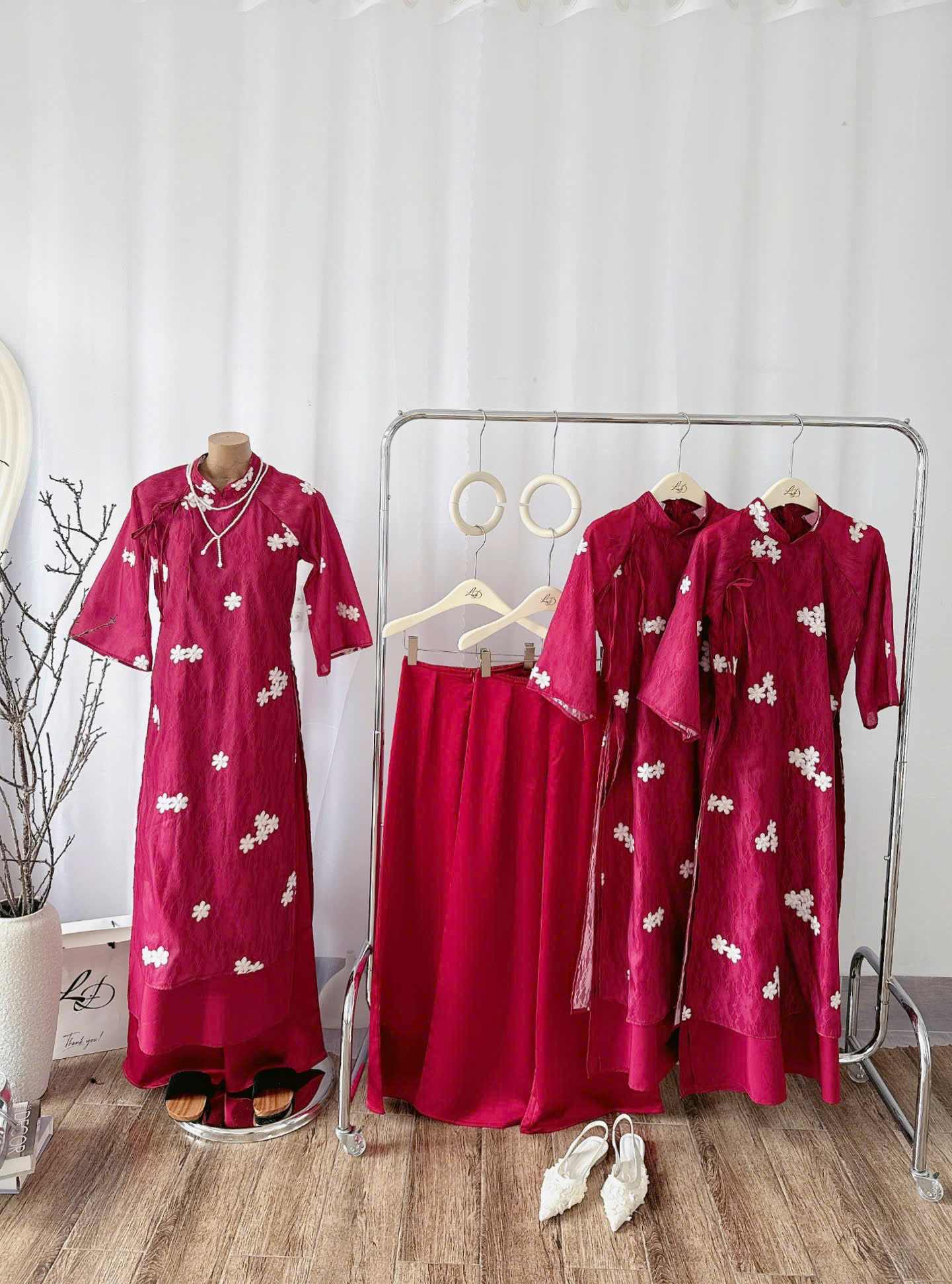 (WITH BIGSIZE) UYEN AN innovative ao dai with floral motifs and bows ...