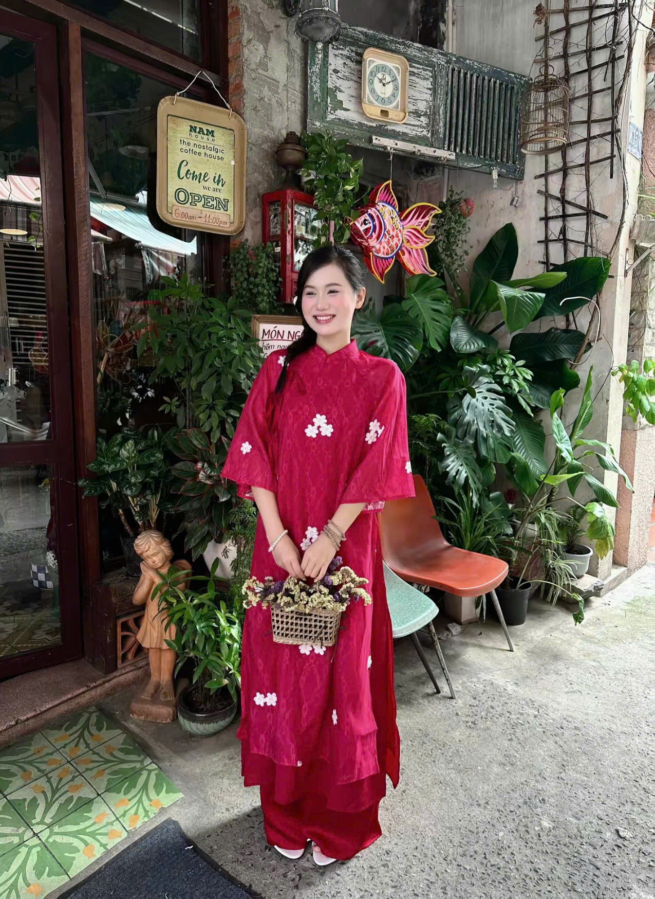 (WITH BIGSIZE) UYEN AN innovative ao dai with floral motifs and bows ...