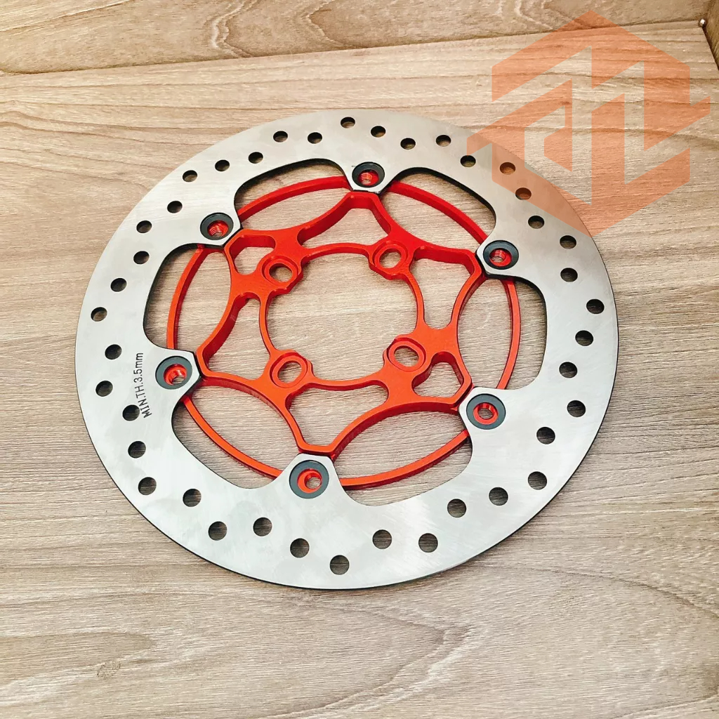 Winner disc + Super nice 3D disc heart with 4 holes common to red cars ...