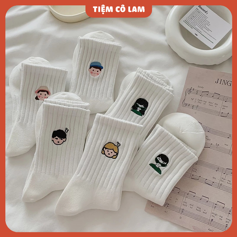 [HIGH NECK] White couple socks embroidered with cute boy and girl icon ...